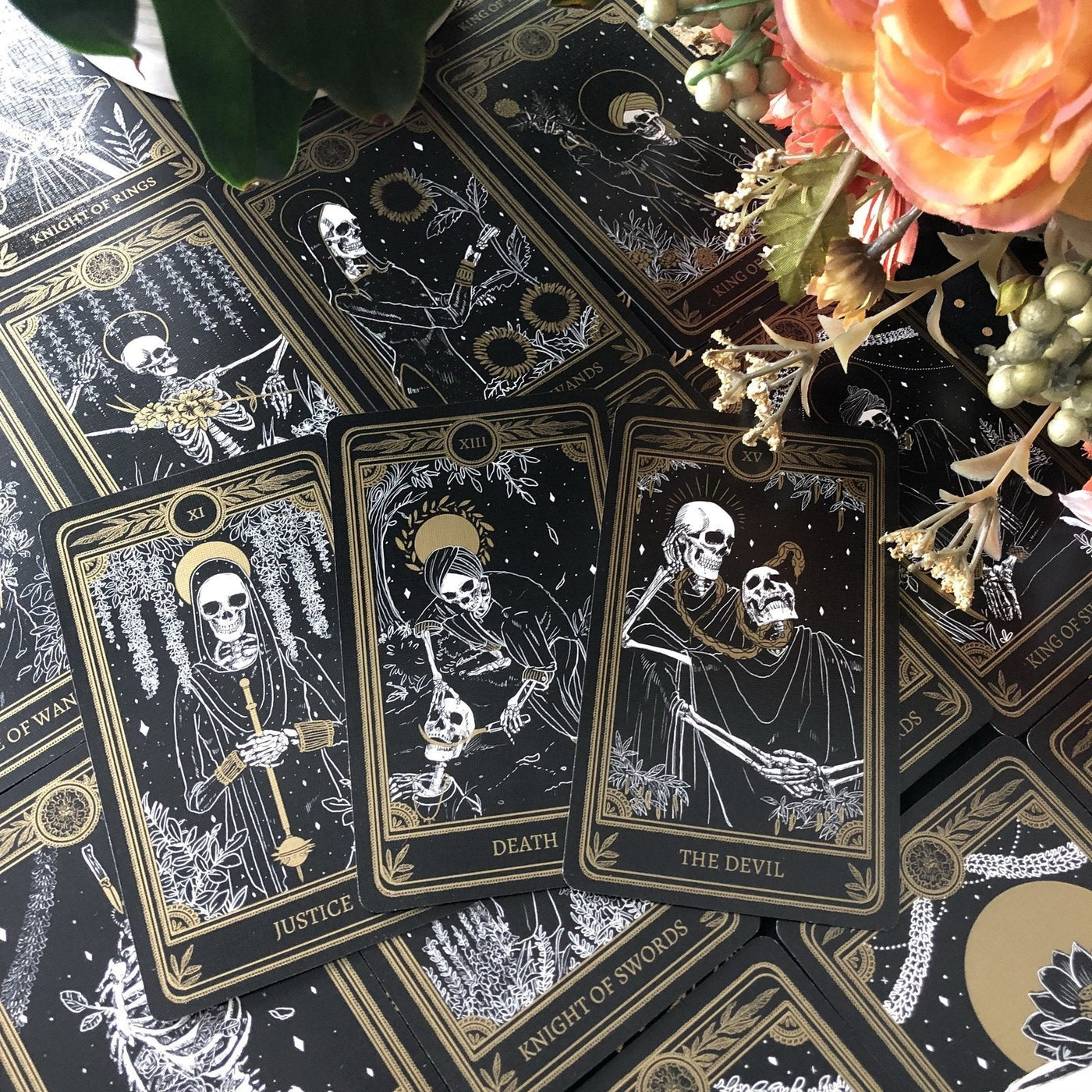 Marigold Tarot Classic 2nd edition gold gilded boxed set - Amrit Brar ...